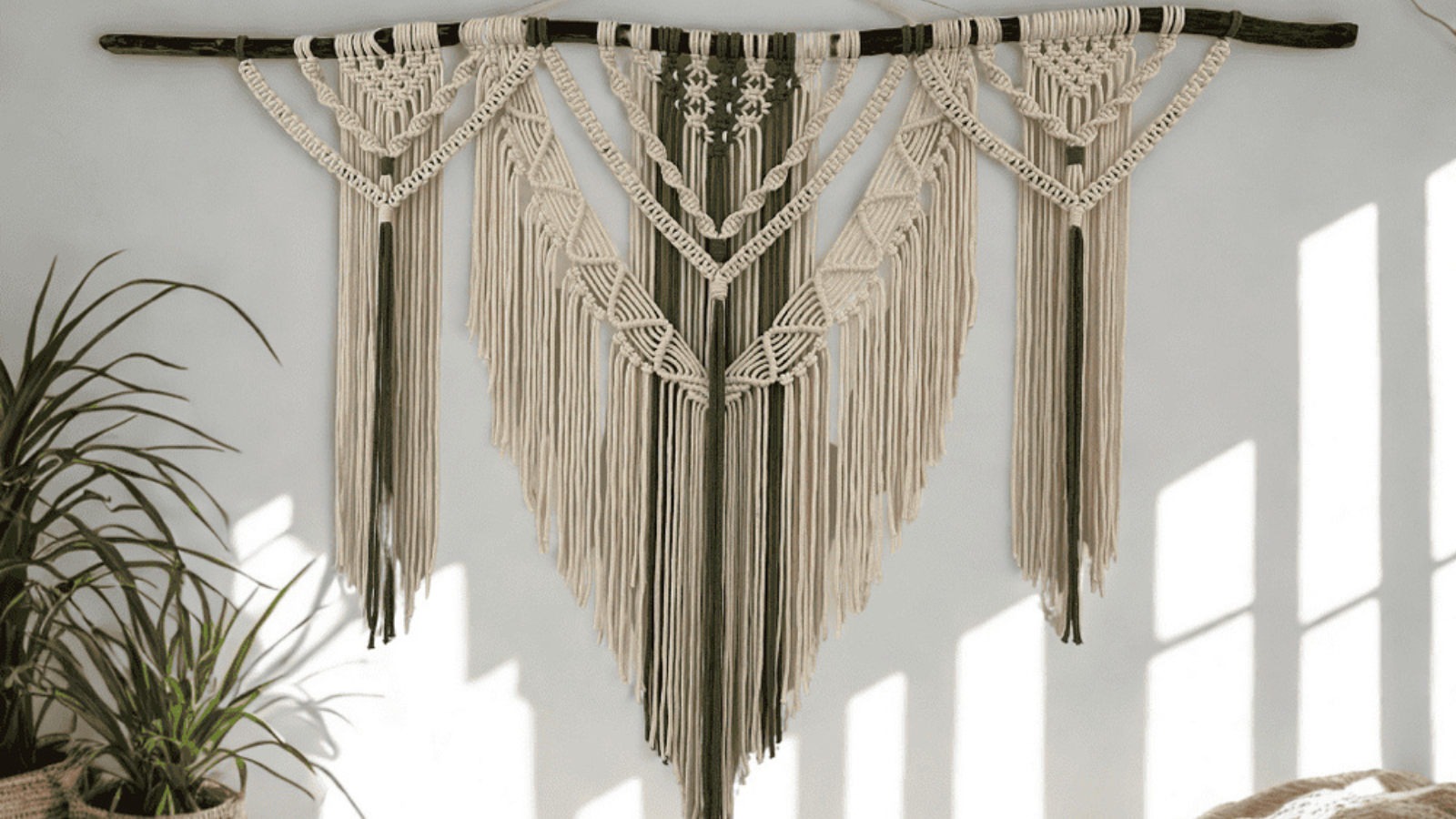 What is Macrame? A Beginner's Guide to Boho Knot Art – Samra Knots